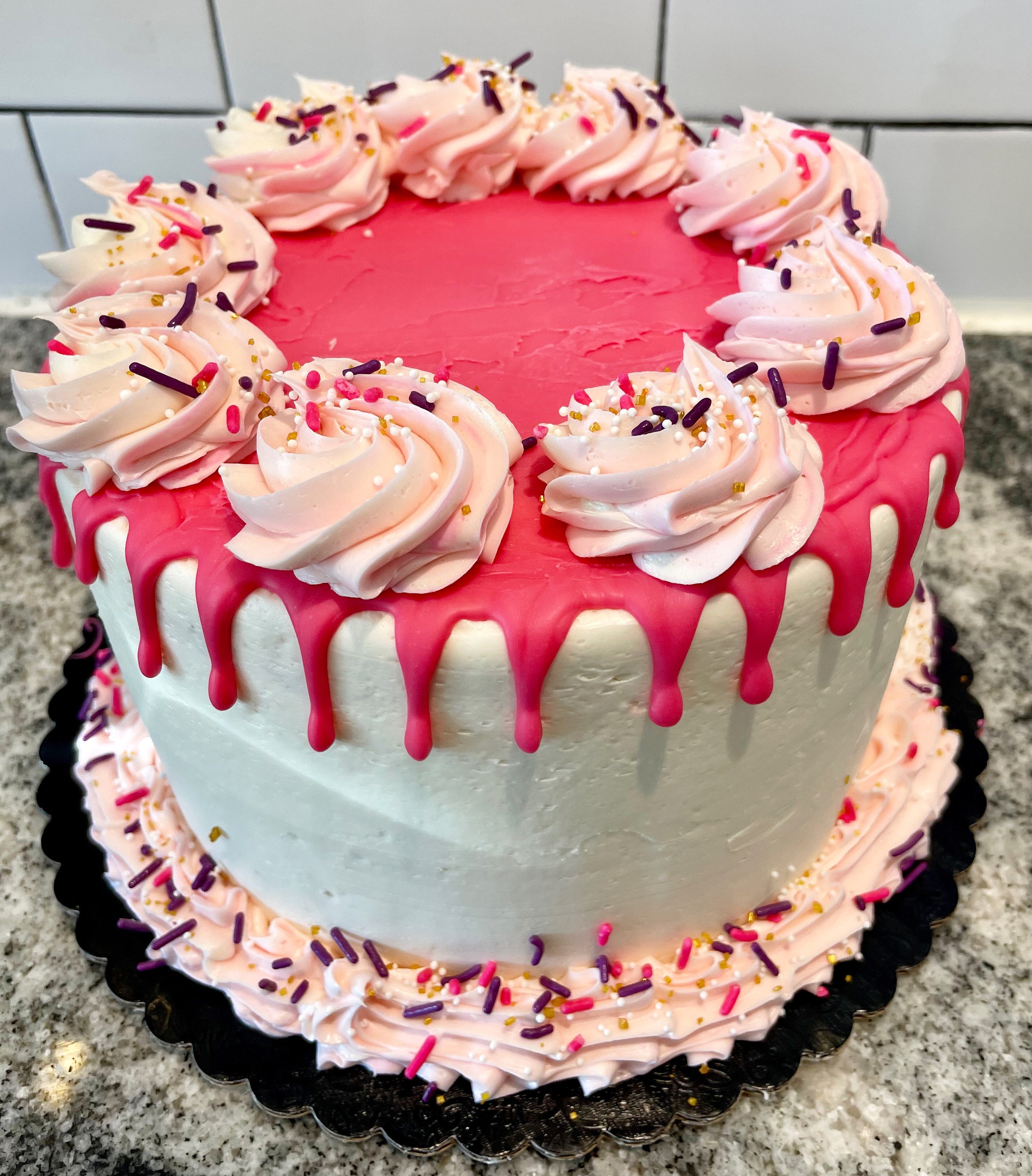 Round Custom Cake | Mark's Bake Shoppe